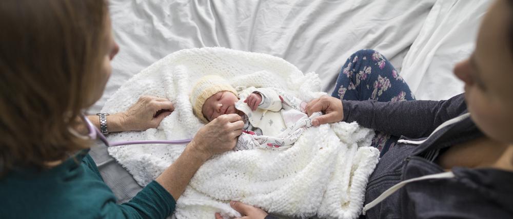 Am Bedarf vorbeigeplant: Berliner Hebammen kritisieren Krankenhausreform