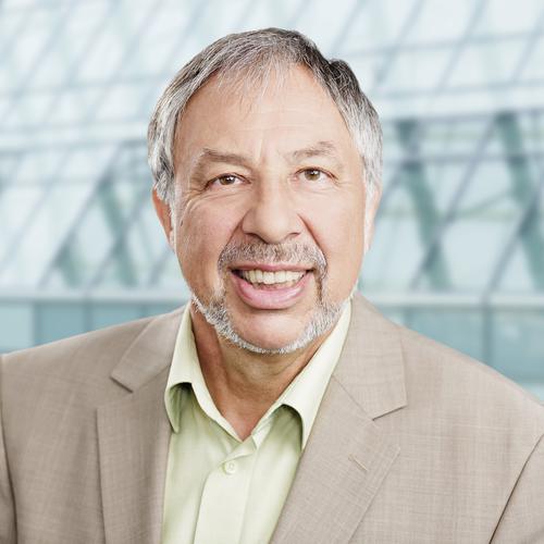 Dr. Klaus-Martin Groth