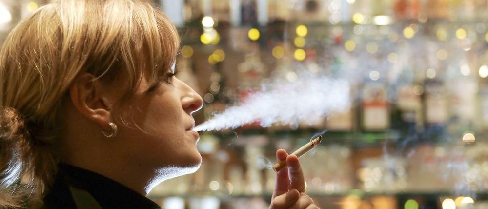 Weltgesundheitsorganisation rechnet vor: Eine Packung Zigaretten müsste ...