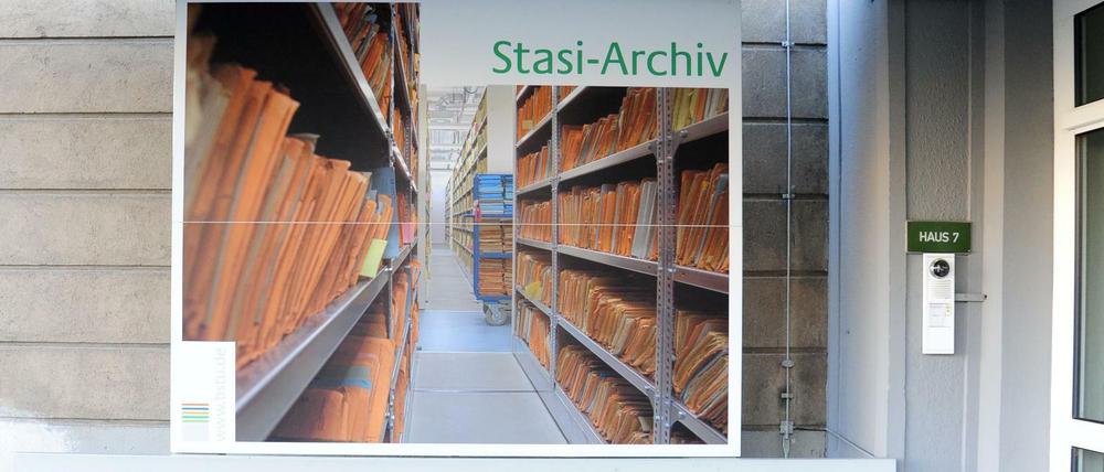 Der Fall Andrej Holm und die Folgen: Stasi-Check für Berliner Parlament ...