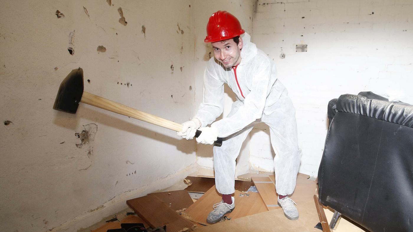 Berlins erster "Crash Room" in Lichtenberg: Jetzt ist aber mal Wut!