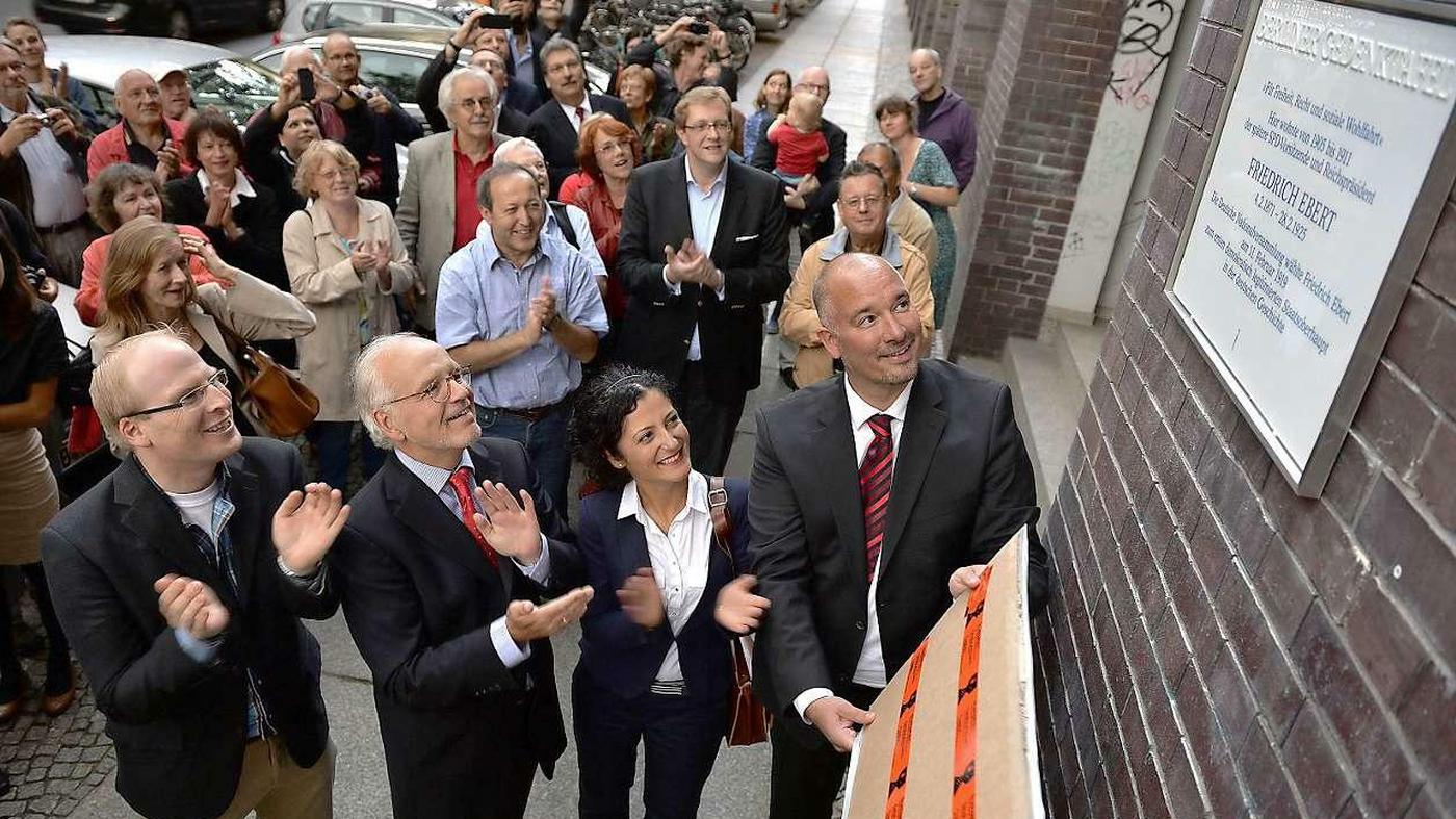 SPD gedenkt August Bebel und Friedrich Ebert