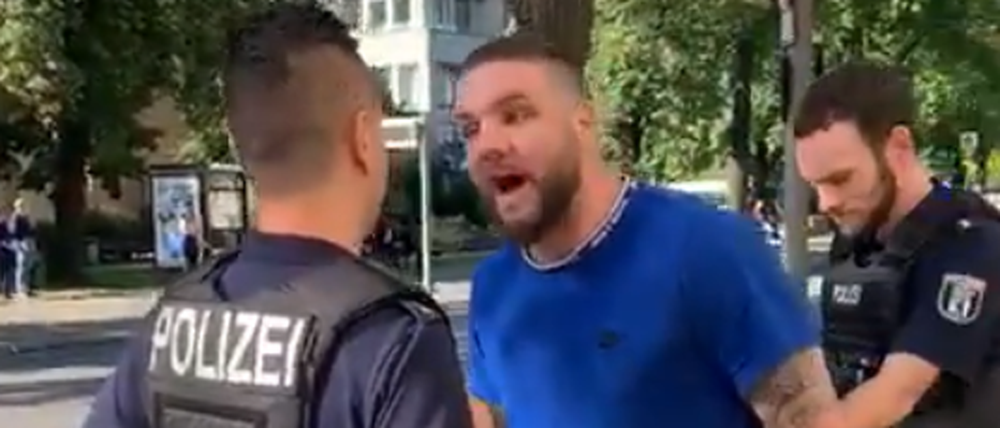 Fler: Polizisten nehmen Berliner Rapper fest – und zeigen ihn an