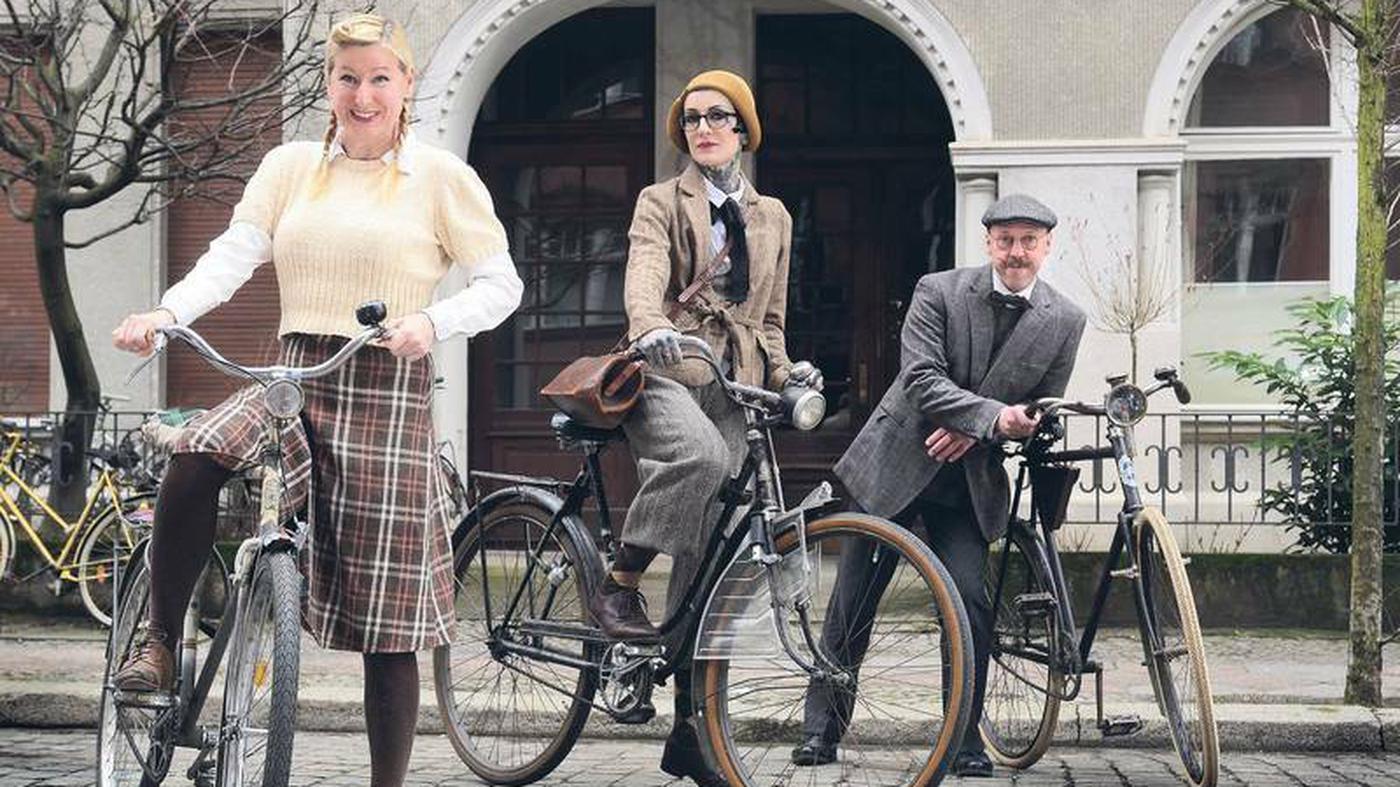 "Tweed Ride" in Berlin: Radfahren mit Knickerbocker und Zylinder