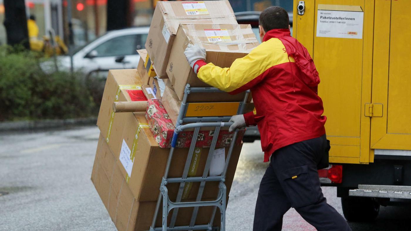 Dienstleister in Berlin: Was schenken Sie Paketbote und Co. zum Jahresende?