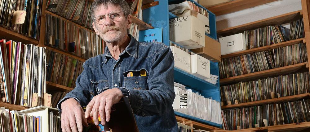 Vinyl in Berlin-Charlottenburg: 49 Jahre Platten-Pedro: Viel Witz und ...