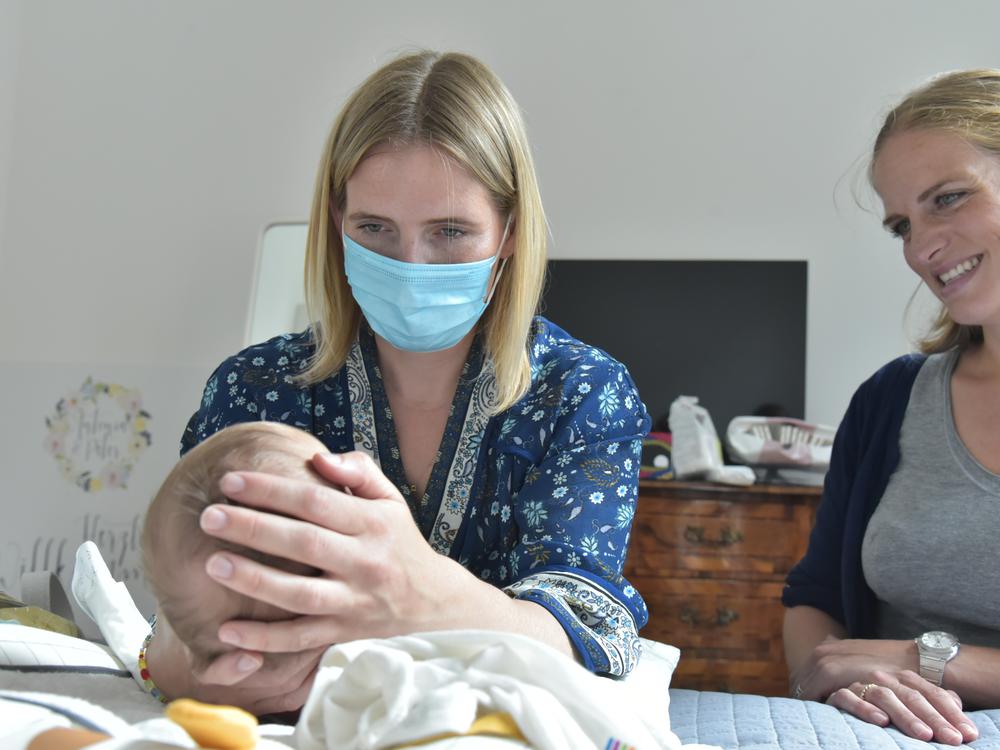 Sie ist eine der bekanntesten Hebammen Berlins: „Vor allem möchte ich ...