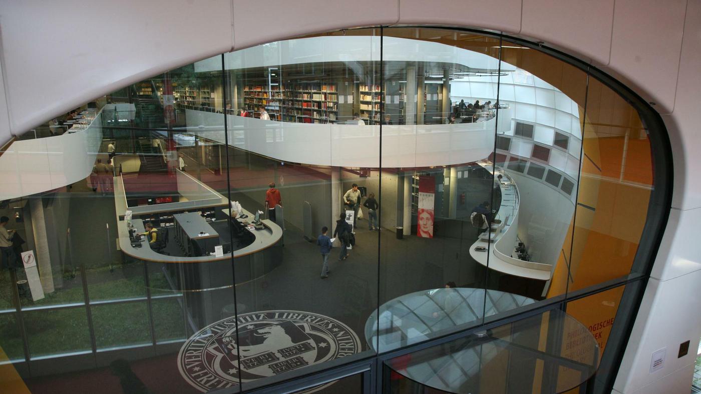 Freie Universität Berlin: Leck in der Hochschulbibliothek