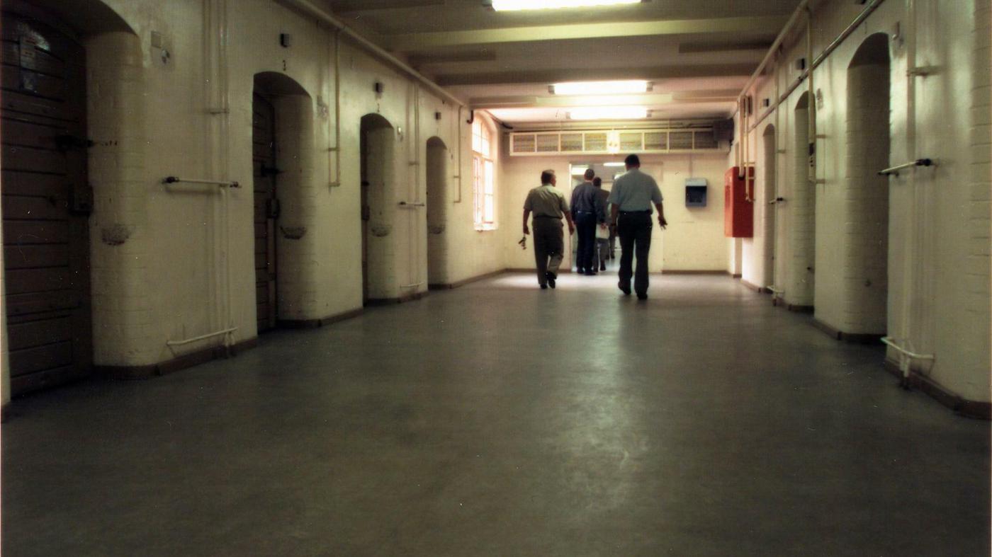 Berliner Justiz: Ehebesuche im Knast sind zulässig