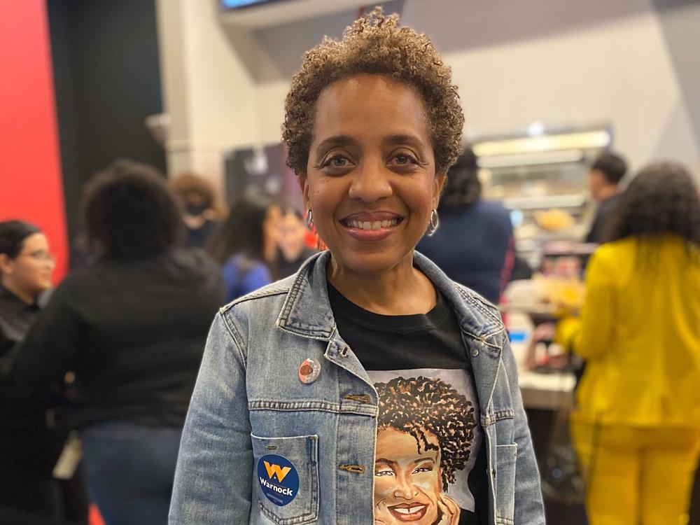 Obama zurück im US-Wahlkampf: „Die Demokratie steht auf dem Wahlzettel“