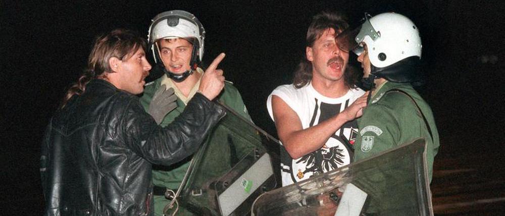 Pogrom von Rostock-Lichtenhagen: Die Chronologie eines Staatsversagens