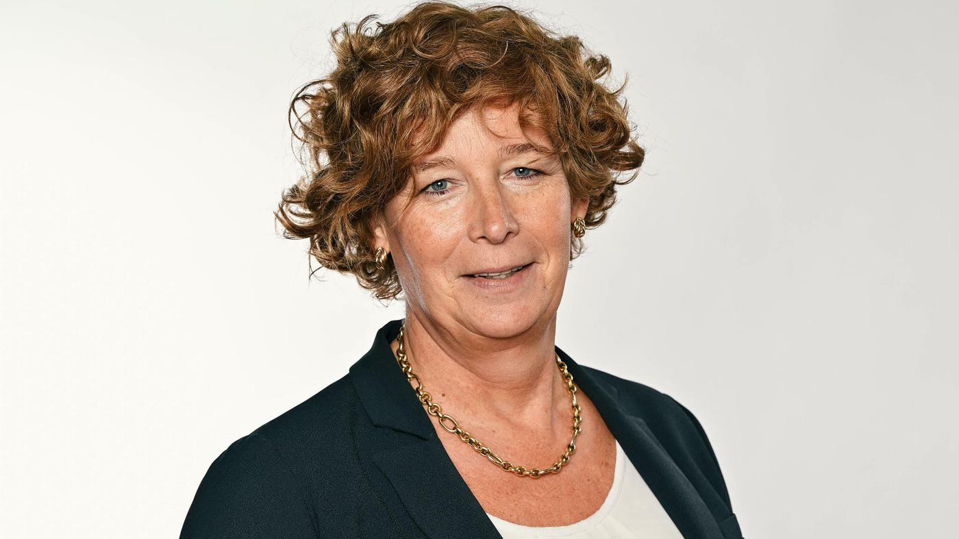 Porträt von Petra De Sutter: Belgien beruft als erstes Land eine trans ...