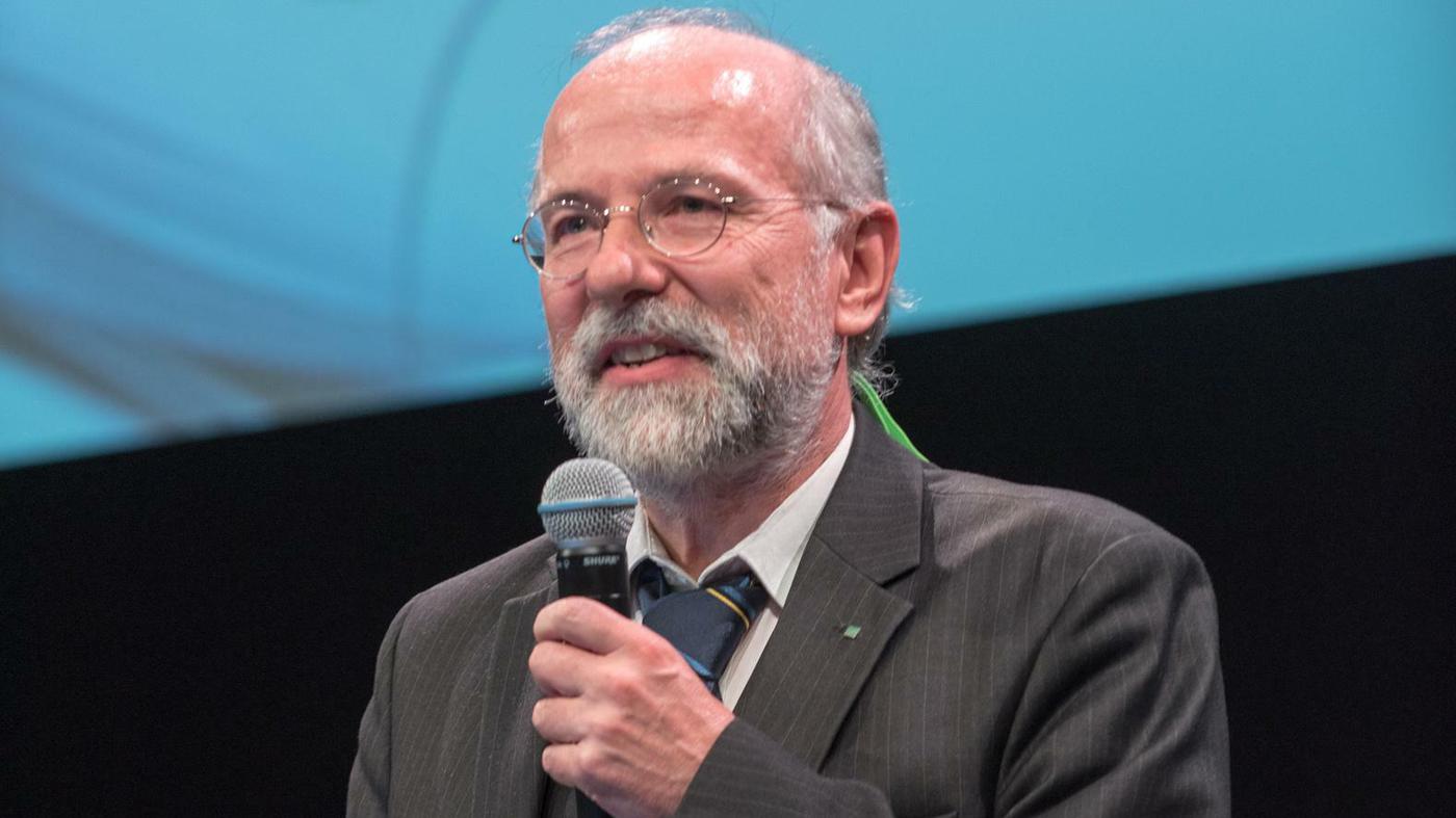 Prof. Dr. Holger Schlingloff: Softwarequalität 2030 - Sicherheit für ...