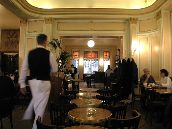 Dreimal Mythos „Einstein“ : Der Stammbaum der Berliner Kaffeehäuser