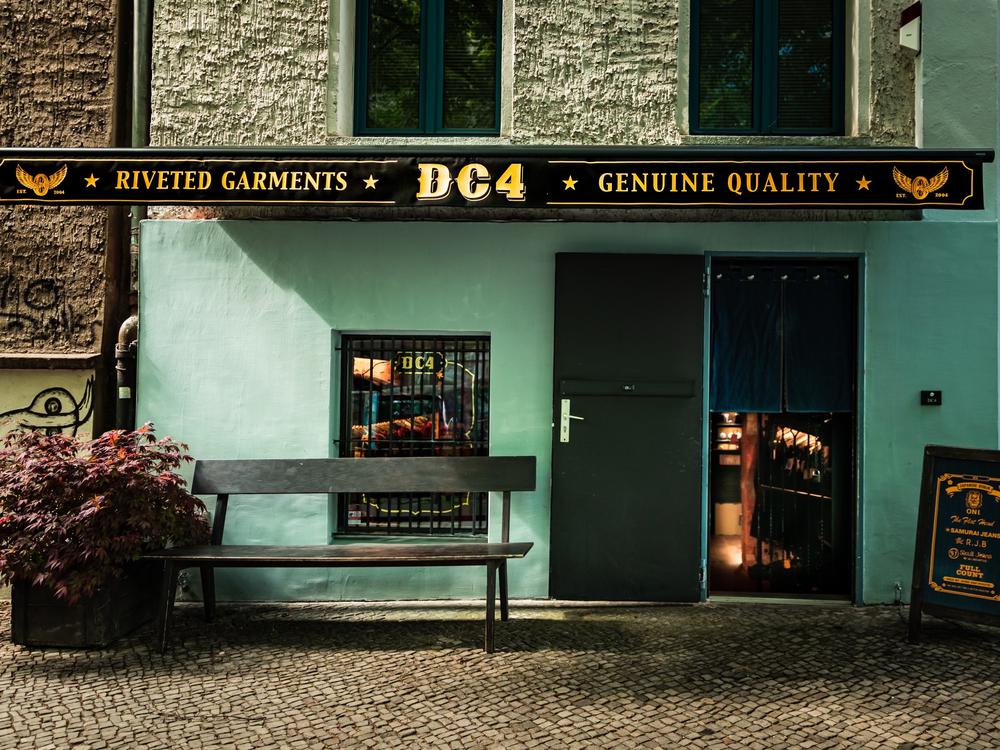 Guter Stoff aus Fernost: Liebhaber zahlen in Berlin-Mitte bis zu 500 Euro für eine Japan-Jeans