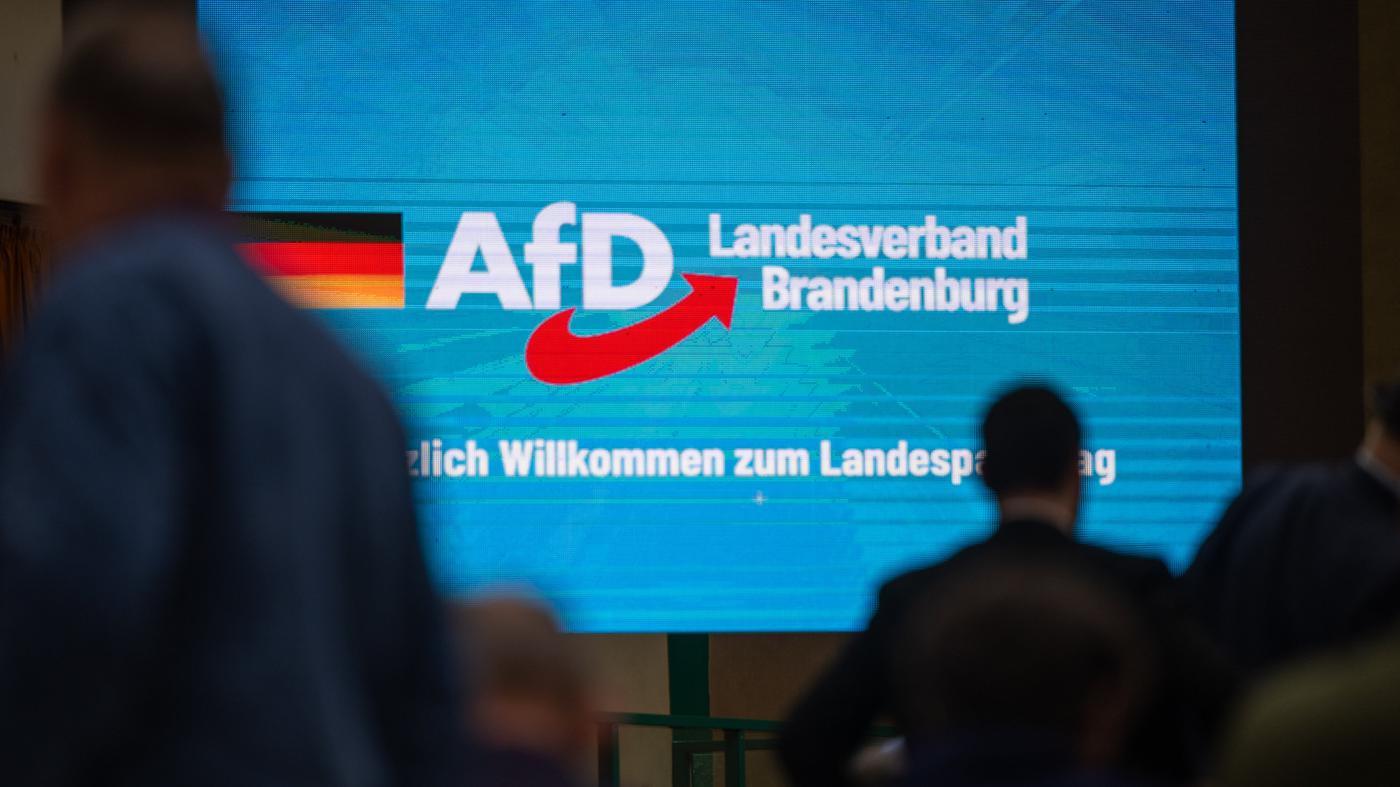 „Lasst den Deutschen in Euch raus!“: Brandenburgs AfD rückt weiter nach ...