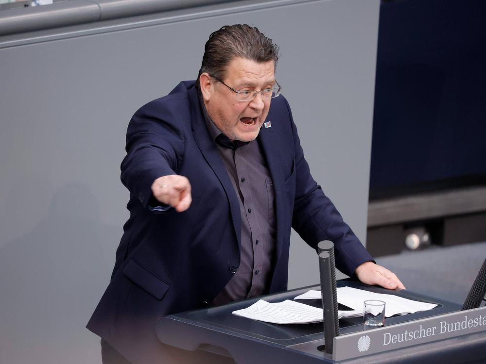 Ordnungsrufe als Strategie: Wie die AfD im Bundestag der Demokratie schadet