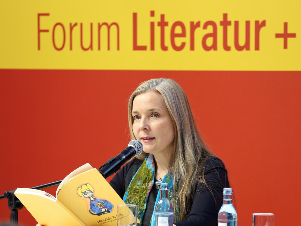 „Das Schönste ist, wenn ein Text woanders ein Zuhause findet“: Die Berliner Autorin Alexandra ...