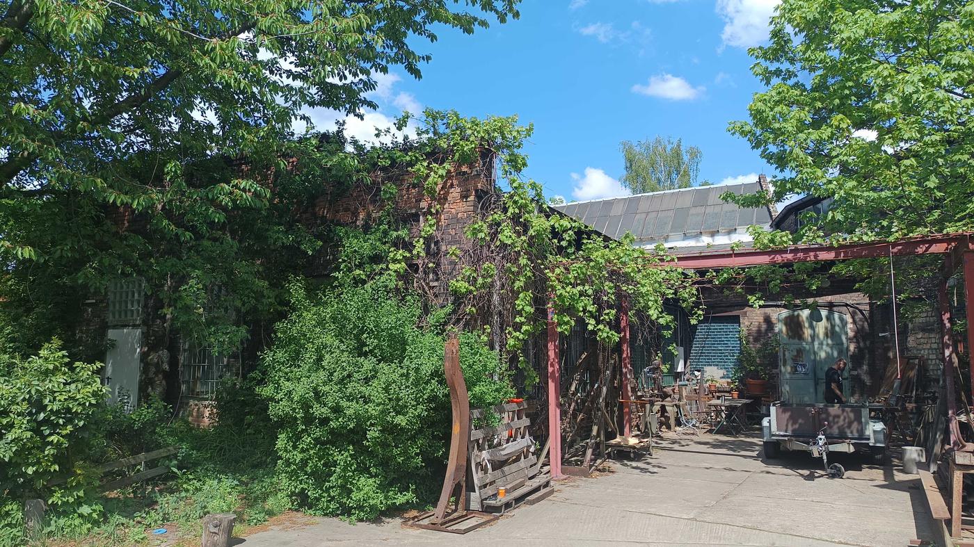 Mit Kunst, Jazz und Bogenschießen: BLO-Ateliers in Berlin-Lichtenberg ...