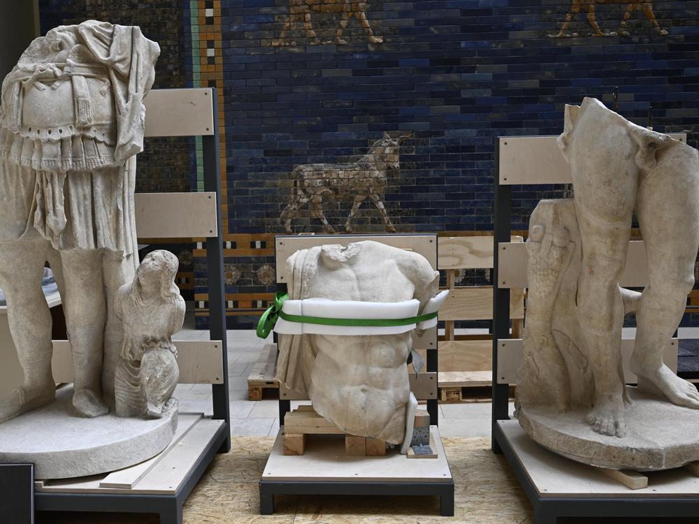 „Wir wollen sichtbar bleiben“: Zu Besuch auf der Baustelle im ...