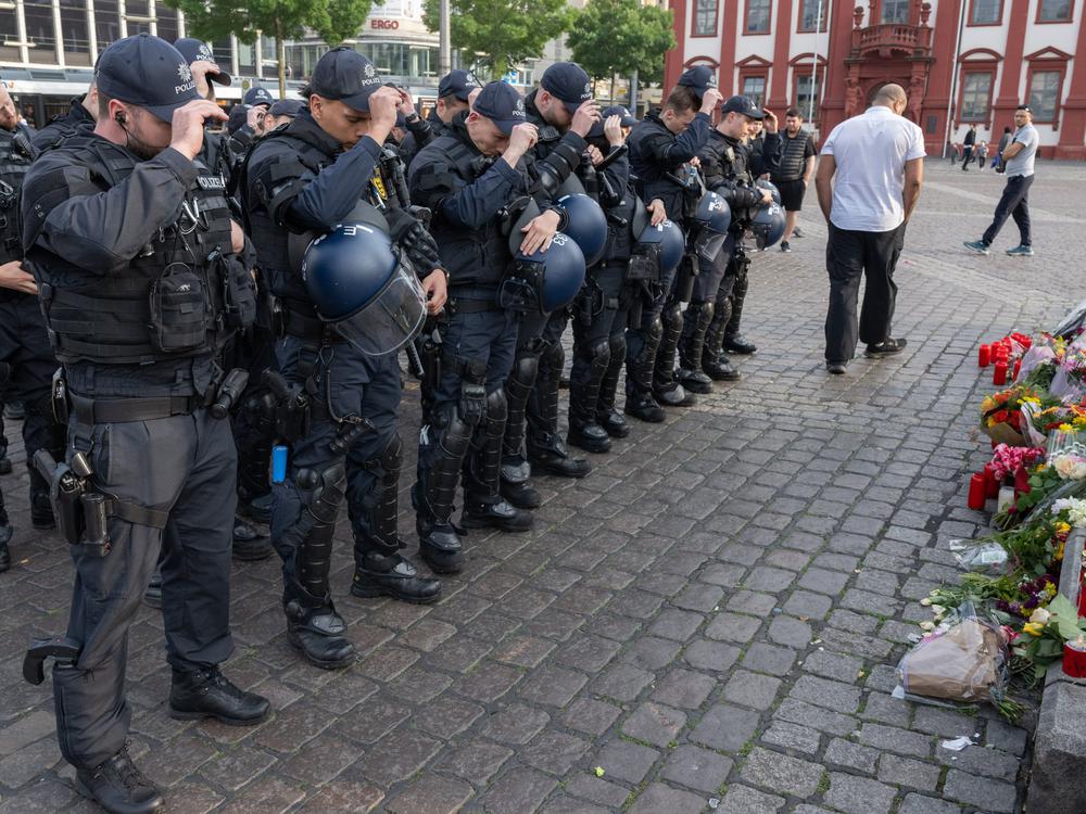 29-jähriger Polizist stirbt nach Messerattacke in Mannheim: Politiker fordern Abschiebungen nach ...