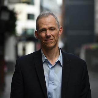 Nigel Farage in Großbritannien im Umfragehoch: „Die etablierten ...