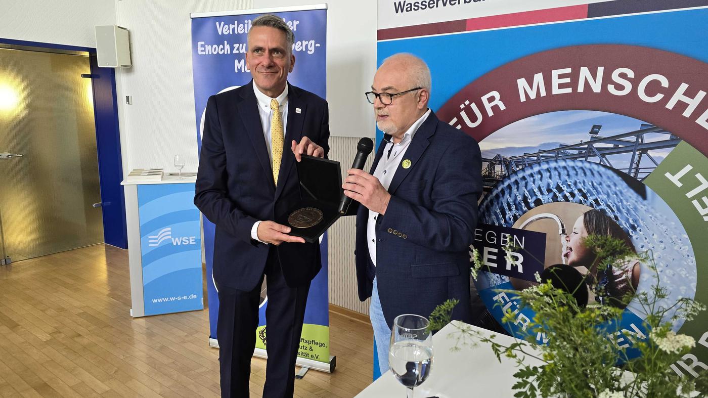 Rückendeckung für Anti-Tesla-Kurs : Wasserverbandschef André Bähler ...