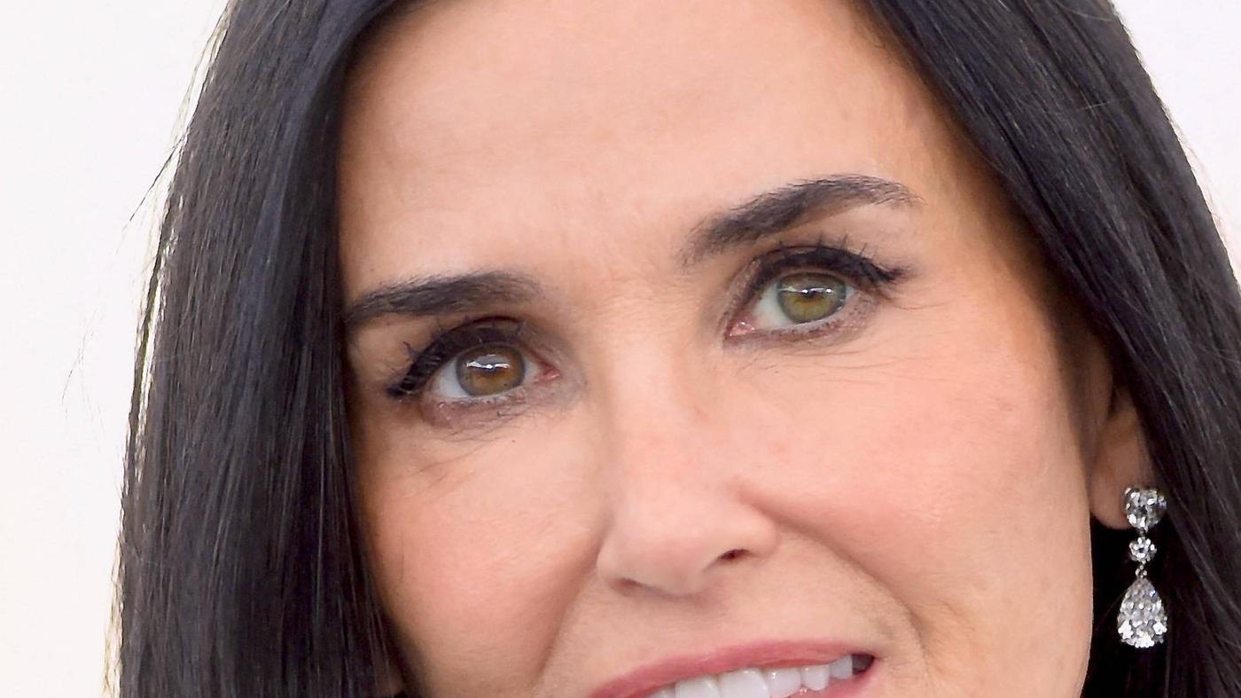 Grün und braun: Das Ge(n)heimnis um Demi Moores Augen