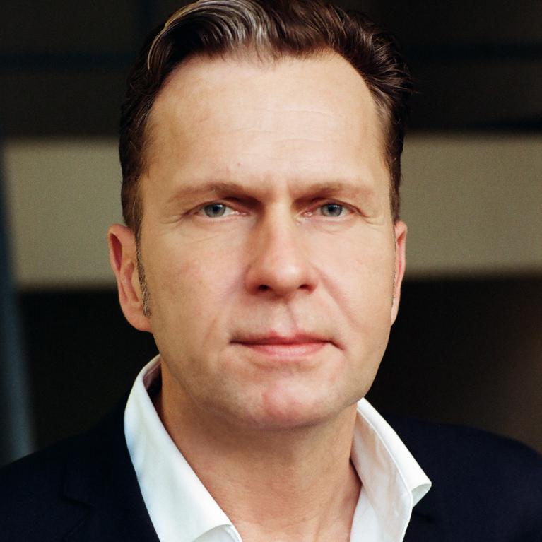 Sollen wir uns die Premieren sparen?: Der geschäftsführende Direktor ...