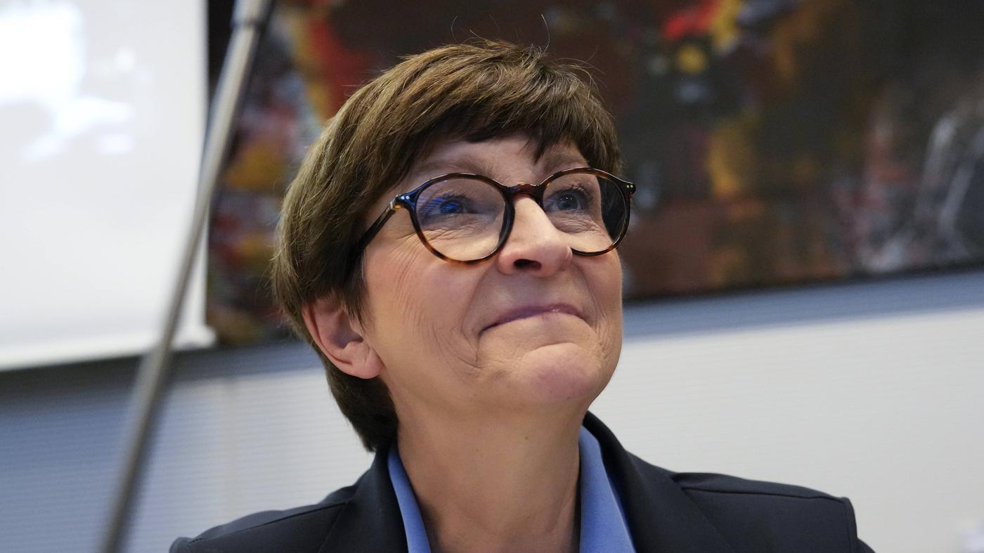 Noch vor Ende der Legislaturperiode: SPD-Chefin Esken bietet Merz eine ...