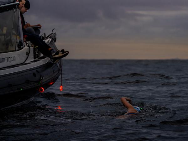 Extremschwimmerin Nathalie Pohl: „Kommt der Hai von unten, ist es ...