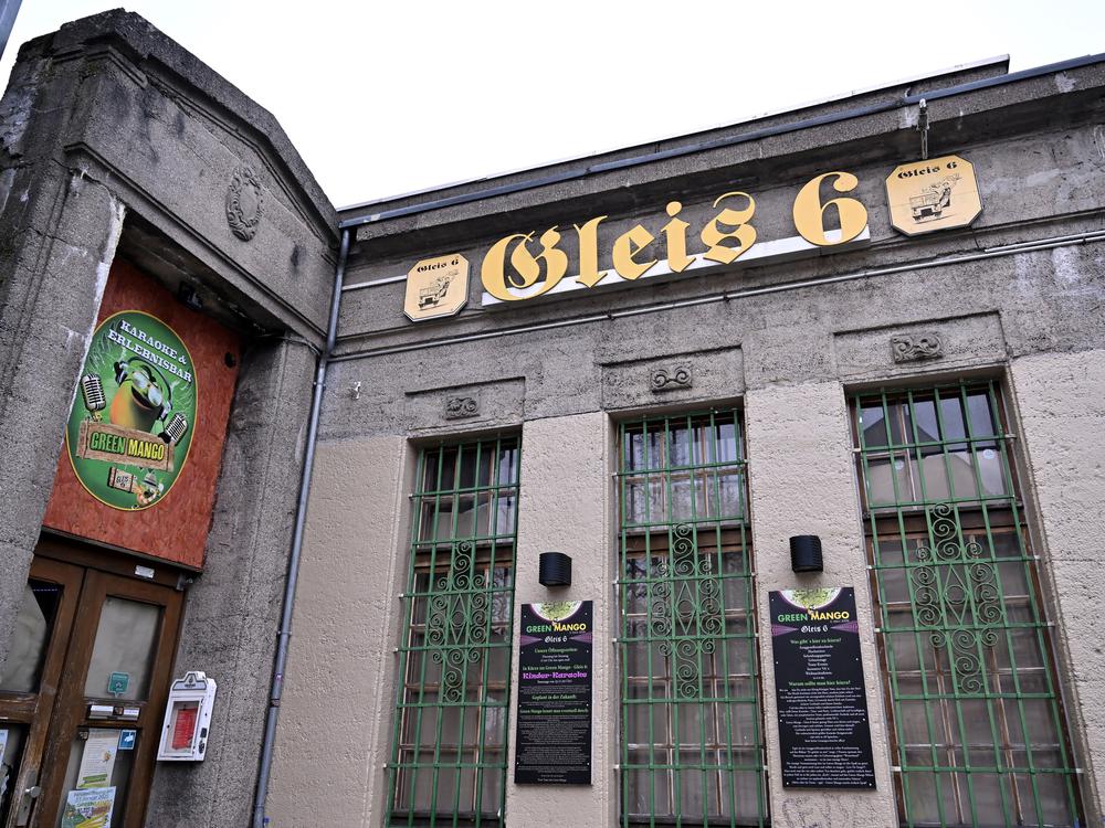 Karaoke in „Gleis 6“: Berliner Club „Green Mango“ zieht nach Babelsberg