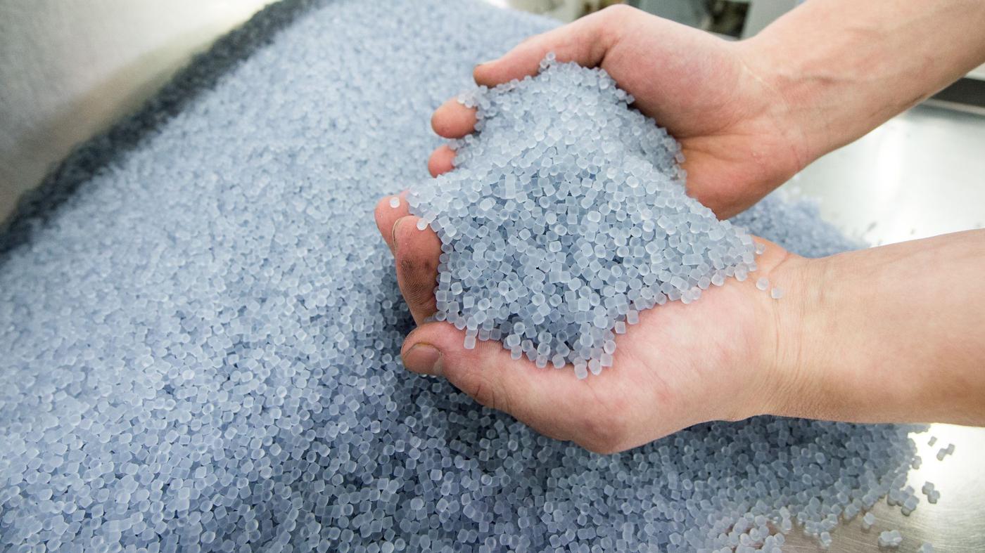 Mikroplastik: Neue EU-Regeln für weniger Plastikgranulat in der Umwelt