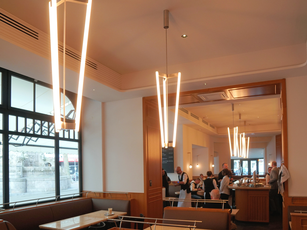 „Mommsen-Eck“ in Charlottenburg: Die Alt-Berliner Kneipe ist jetzt ein ...