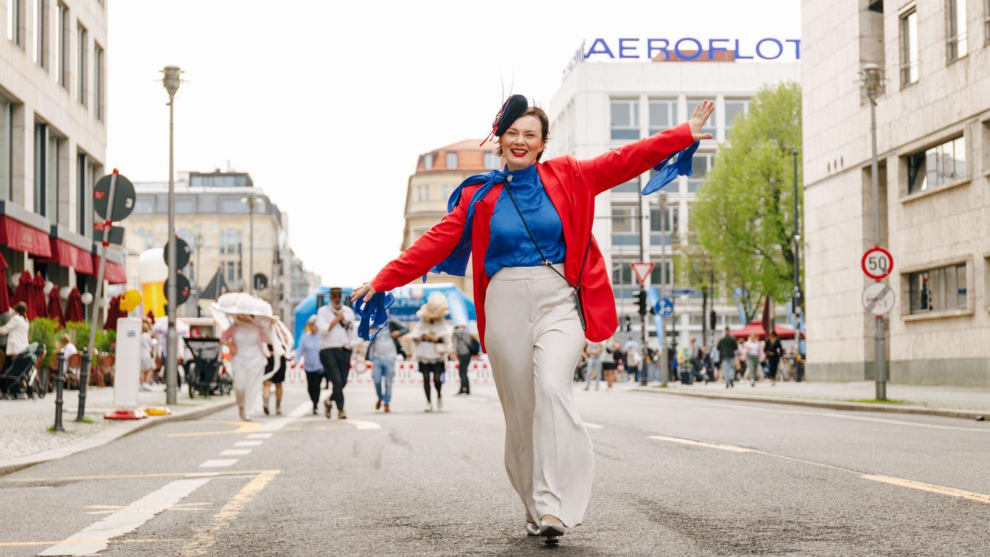 World Hat Day 2025: Aufregend und extravagant behütet durch Berlin