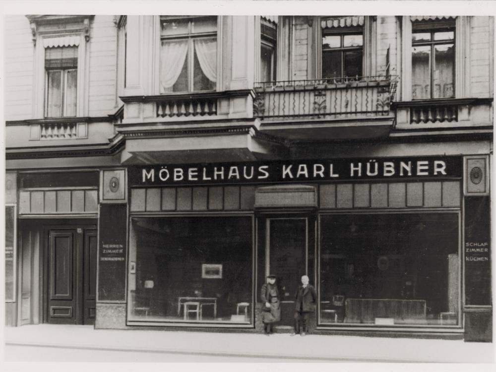 Im Wohnzimmer Berlins: Möbel Hübner kommt seit über 150 Jahren nicht ...