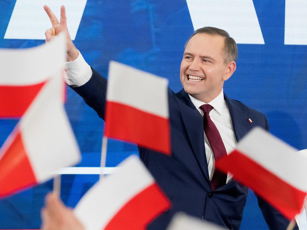 Richtungsweisende Präsidentenwahl in Polen: Liberaler Kandidat Trzaskowski knapp vorn ...