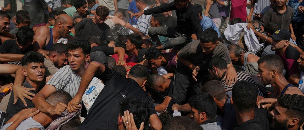 Nach Luftschlägen in Gaza: Israelische Armee will Waffenruhe wieder einhalten