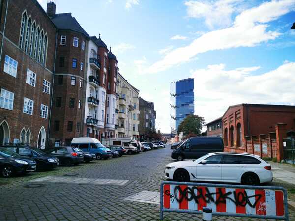 1000-Zimmer-Hochhaus am Amazon-Tower: Entstehen hier erstmals Wolkenkratzer-Wohnungen für Berlin?