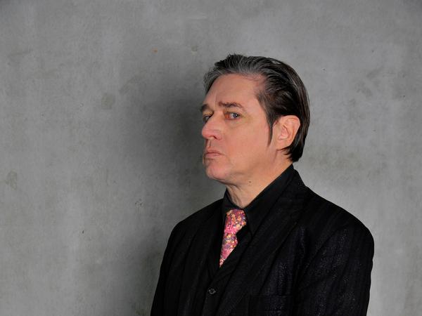 Blixa Bargeld im Interview: „Meine Frau hat mir verboten, mich mit dem ...