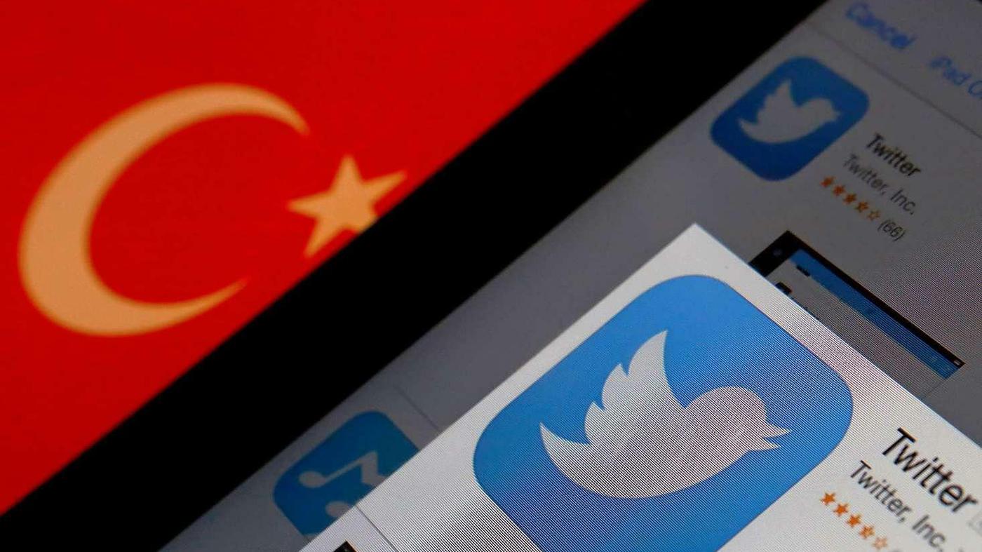 Türkische Regierung kritisiert das Verfassungsgericht: Erdogan gibt Zugang zu Twitter ...