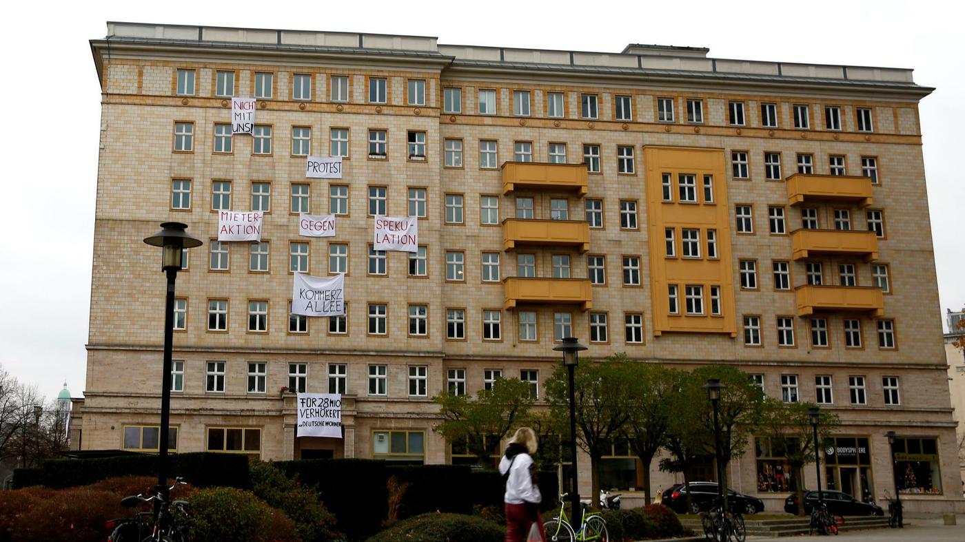 Immobilienpoker an der Karl-Marx-Allee: „Abtretung des Vorkaufsrechts ...