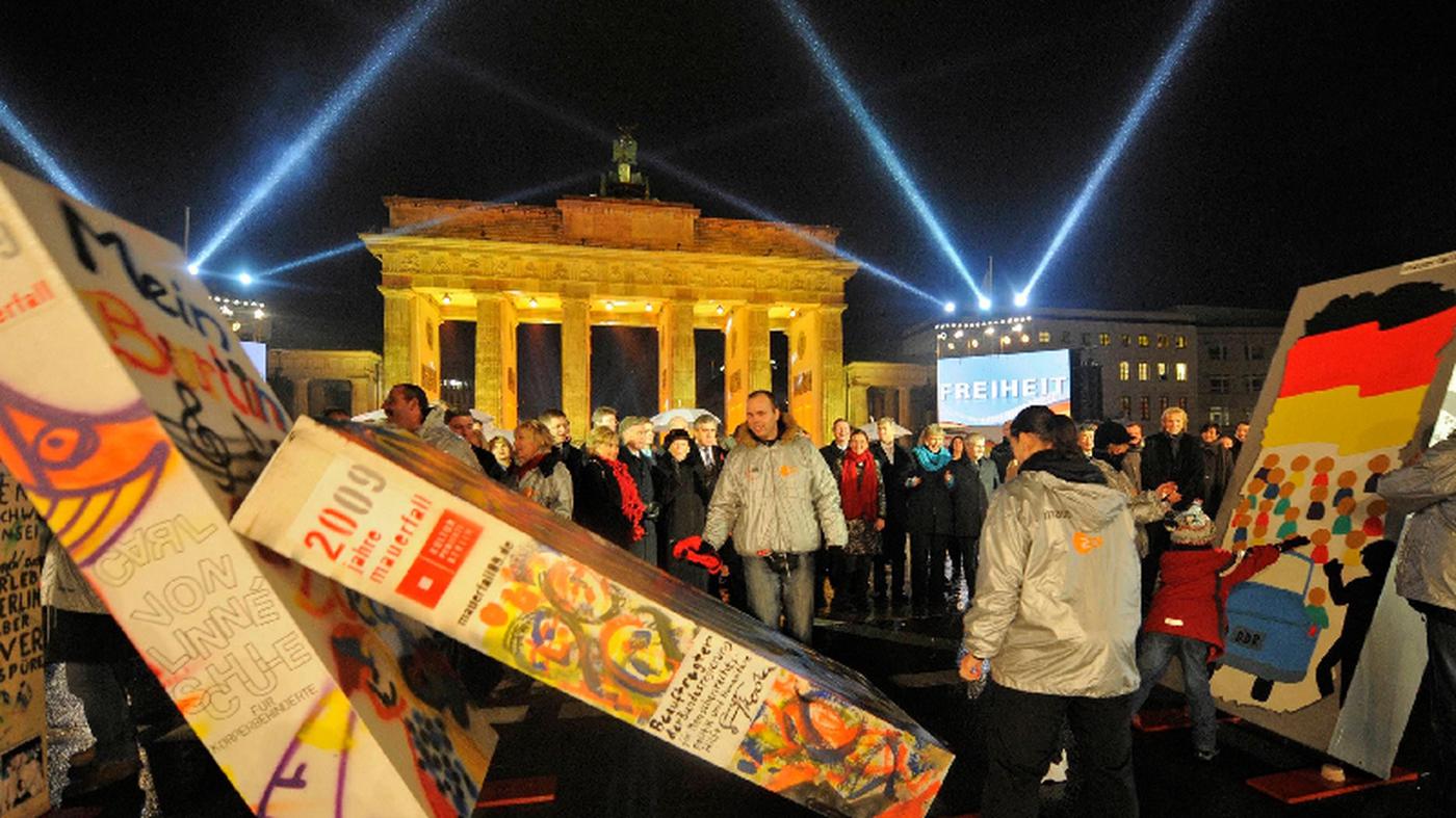 Mauerfall-Jahrestag: Zwei Millionen Besucher feierten mit den Berlinern