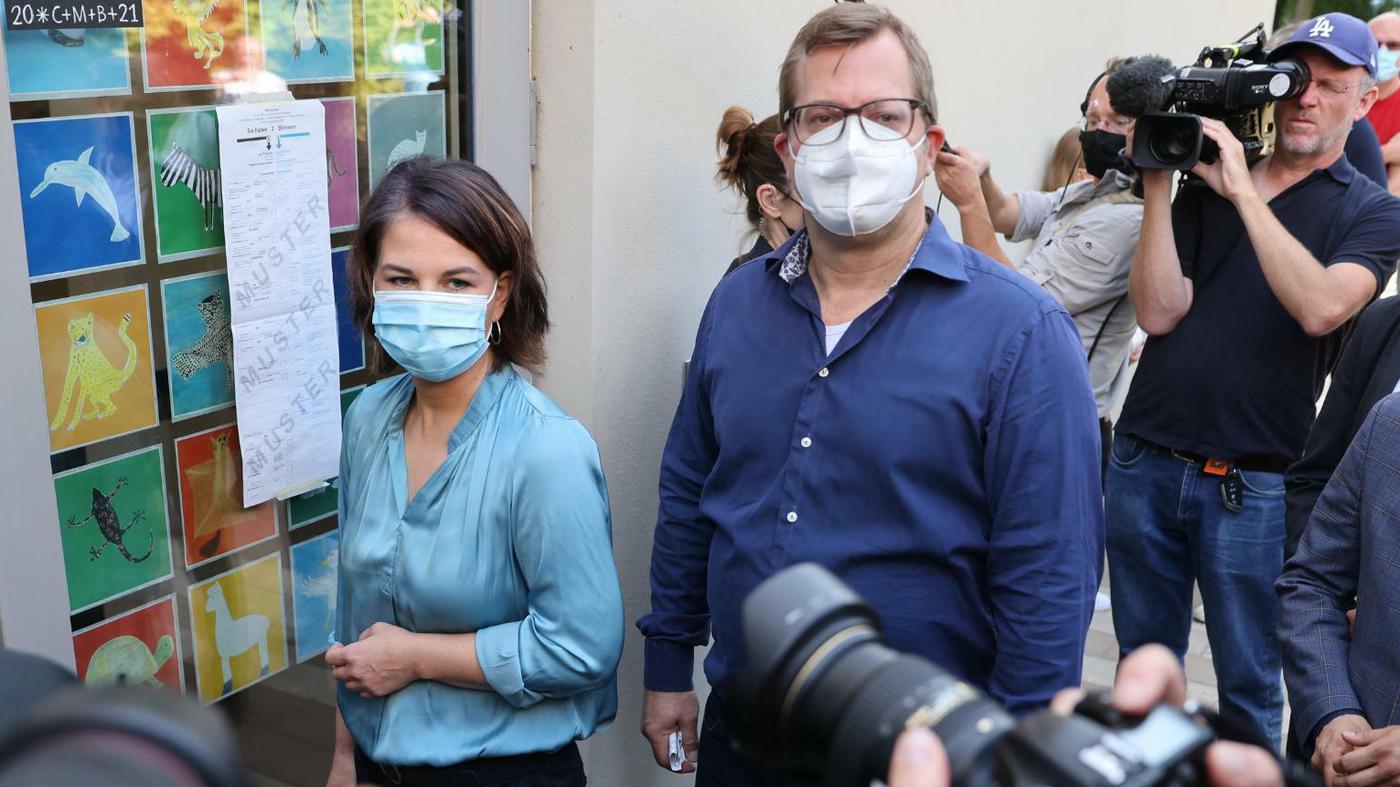 Darf der das?: Baerbocks Mann hat einen neuen Job – warum das problematisch ist