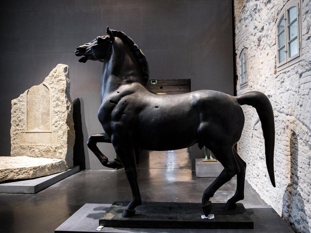 „Hitlers Hengste“ in der Spandauer Zitadelle: Präsentation eines schwierigen Erbes