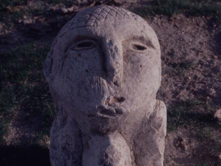 Schlüsselfunde der Berliner Archäologie: Ein Stück Steinzeit-Kunst aus ...