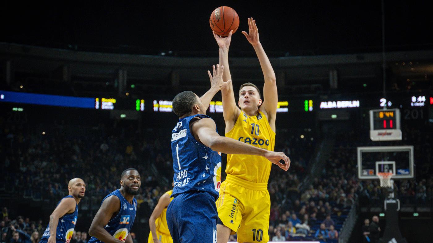 100:77 gegen Crailsheim: Alba Berlin bleibt souverän Tabellenführer