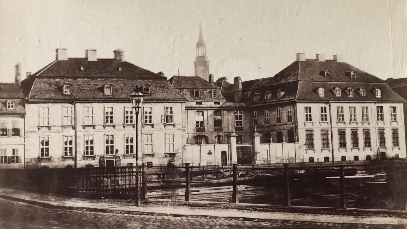 Das Palais Itzig in Berlins Mitte: Ein Palast an der Spree weicht 1859 ...