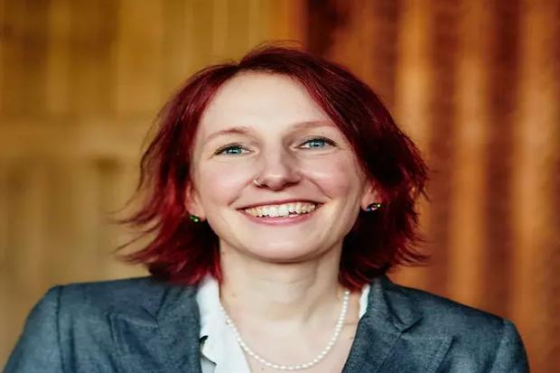 Pro und Contra: Müssen jetzt junge Forschende umfassend entfristet werden?