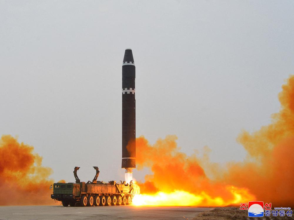 „Taktische Nuklearwaffe eingesetzt“: Nordkorea feuert erneut ballistische Raketen ab